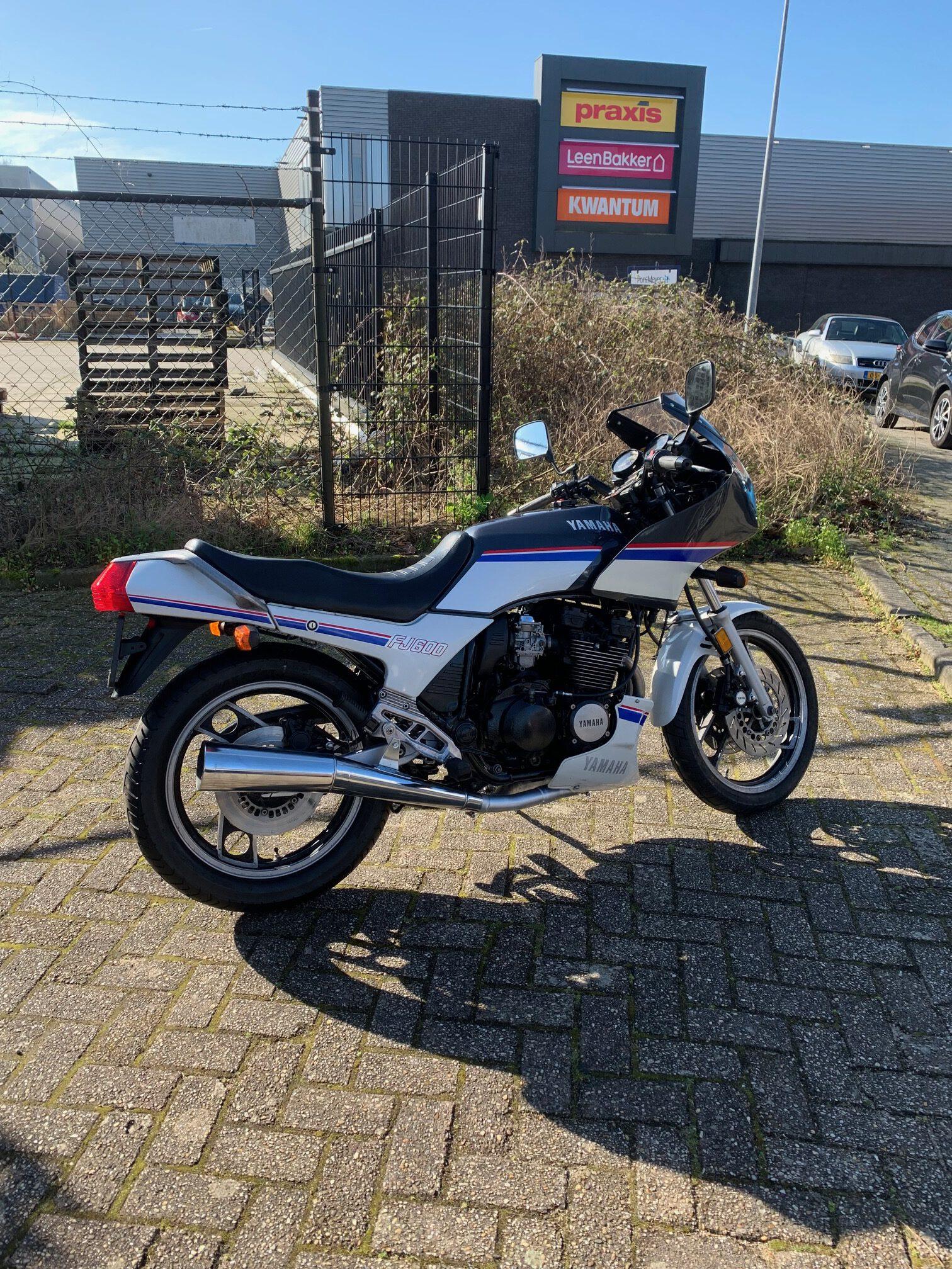 Yamaha FJ600 (XJ600) zeer nette staat - Son Bikes Motoren | Motorzaak ...